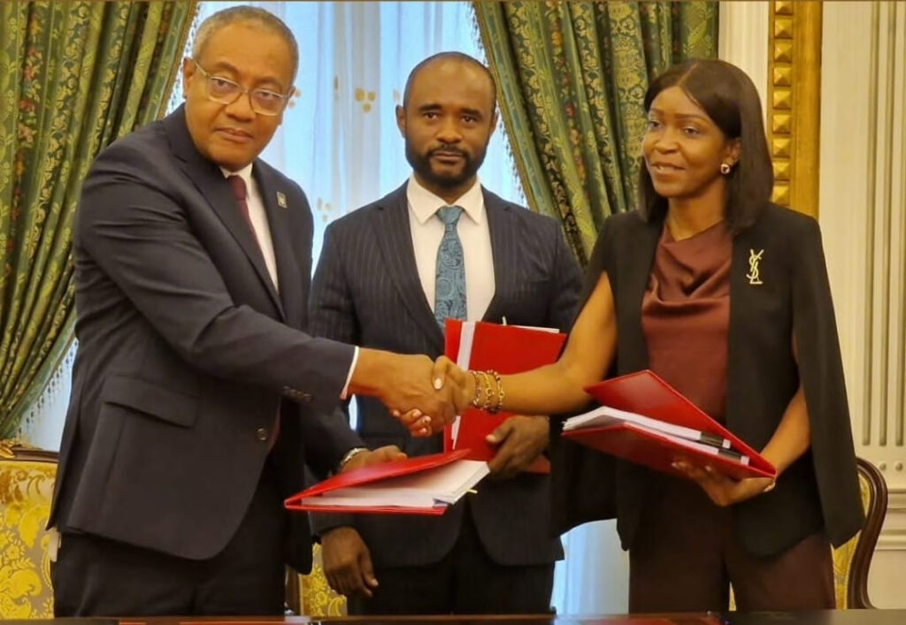 Le ministère des mines et des hydrocarbures de Guinée équatoriale signe des contrats de partage ...